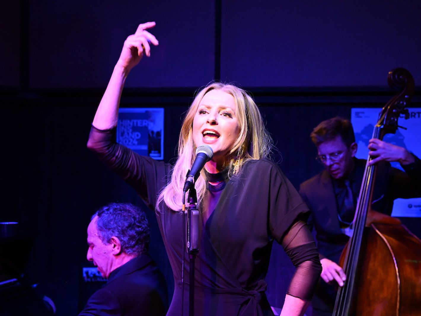 Jasmin Bayer Trio - Von Jazz bis James Bond - Sommerbühne am Blautopf